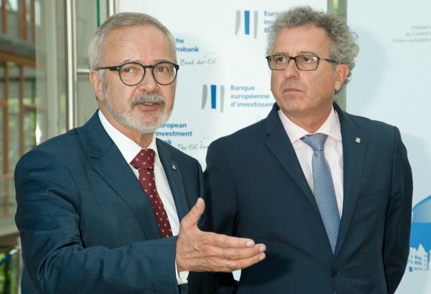 EIB announces support for refugees and Action Plan for Greece as it ...