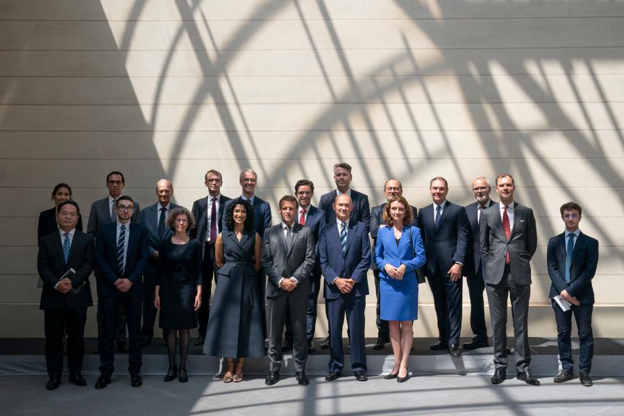 EIB President Hoyer talks post-pandemic recovery with President Macron ...