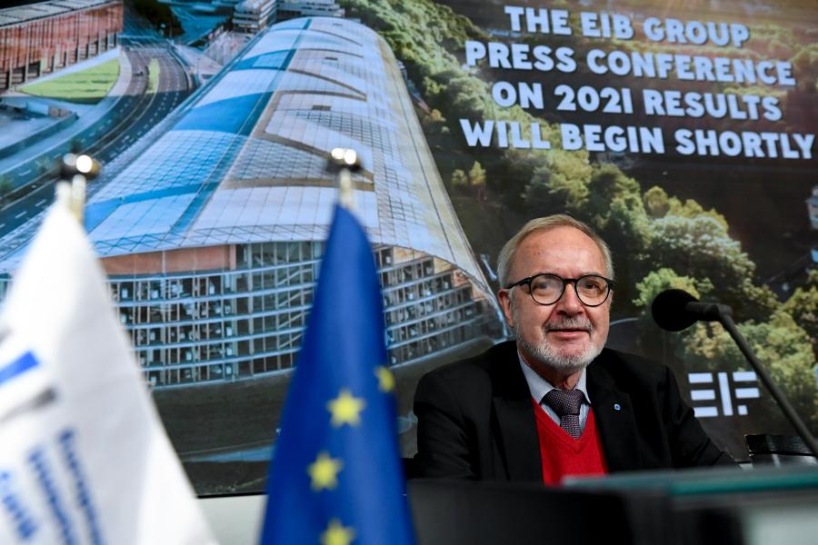 EIB Group increases financing to a record €95 billion in 2021, helping ...