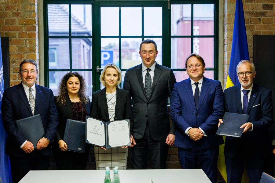EIB and UNDP expand partnership to help Ukraine rebuild sustainable and ...